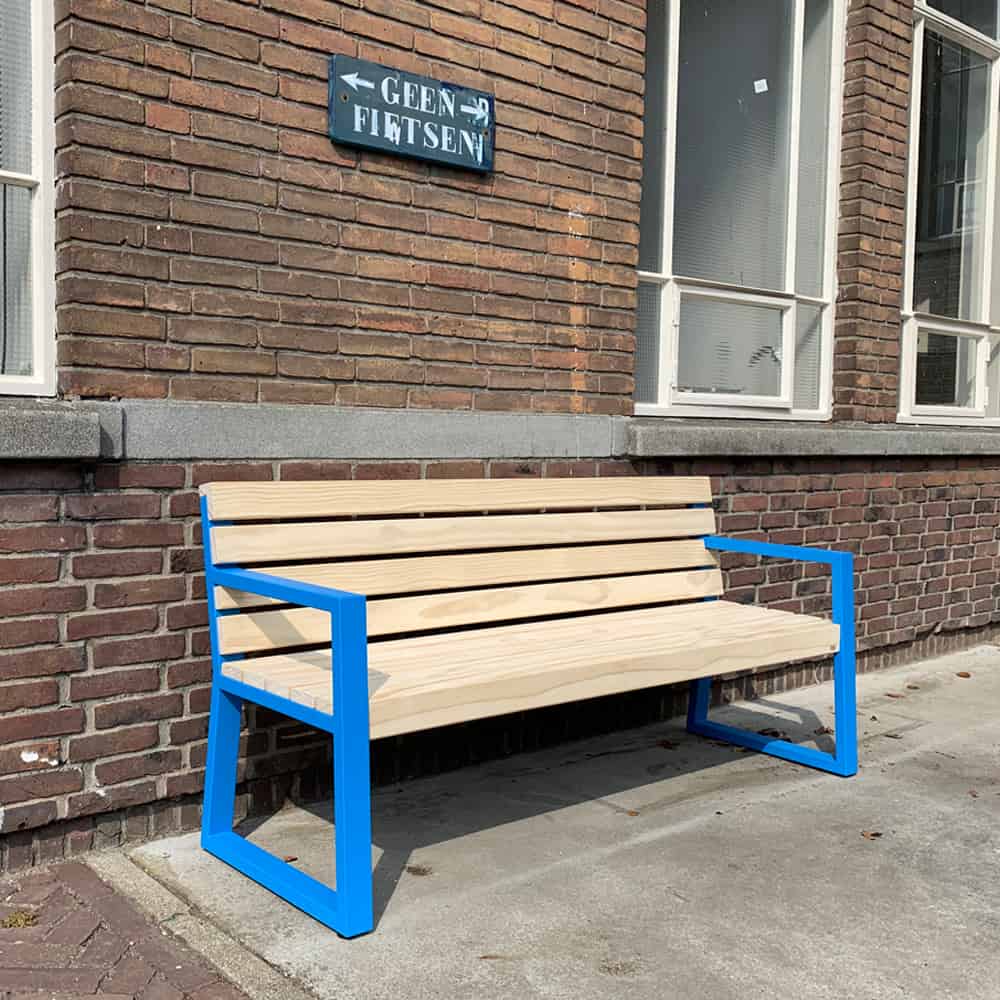 Dock | Buitenbank van duurzaam accoya hout | Vier | Scandinavisch wonen